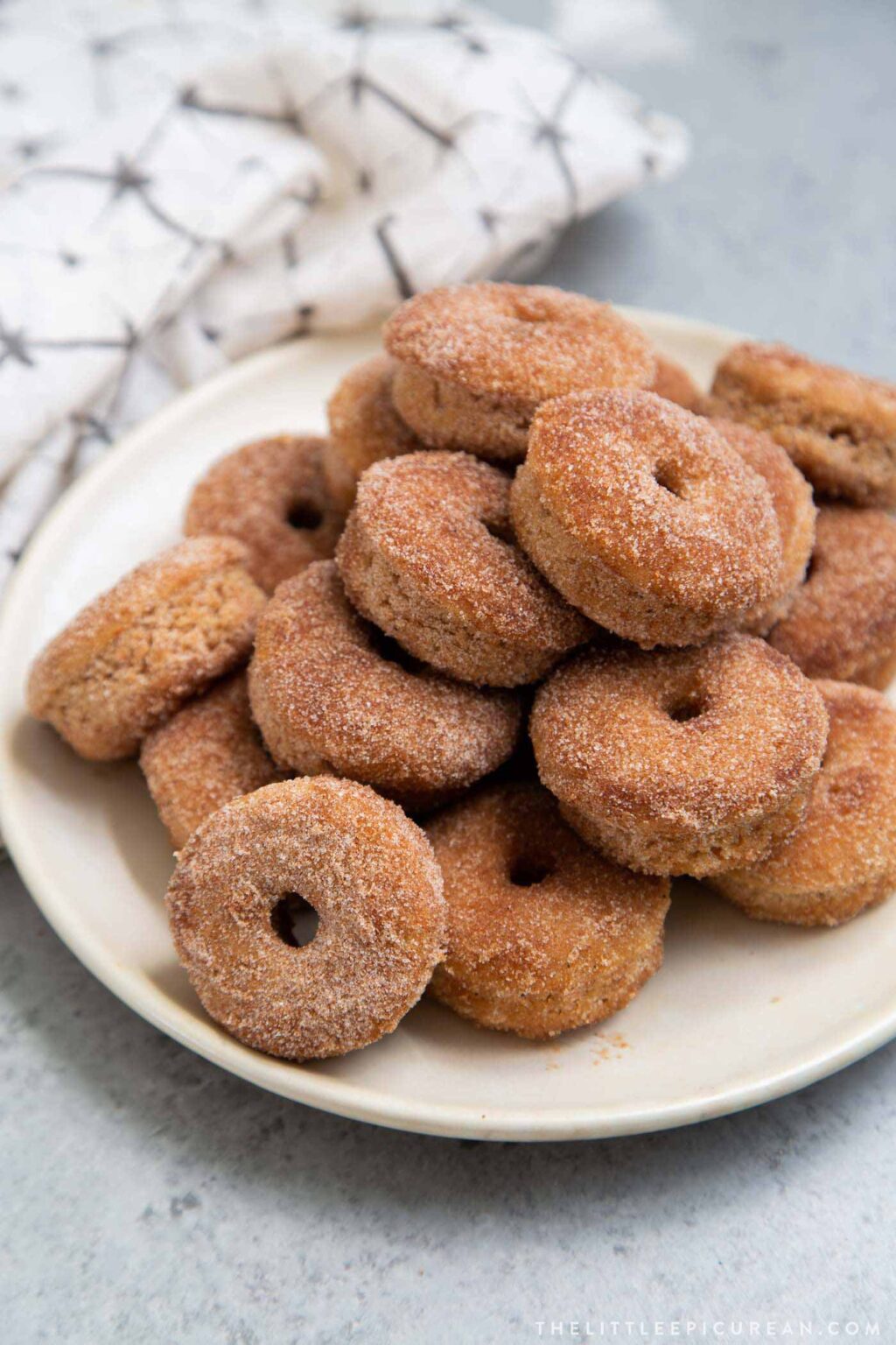 Baked Mini Donuts - The Little Epicurean