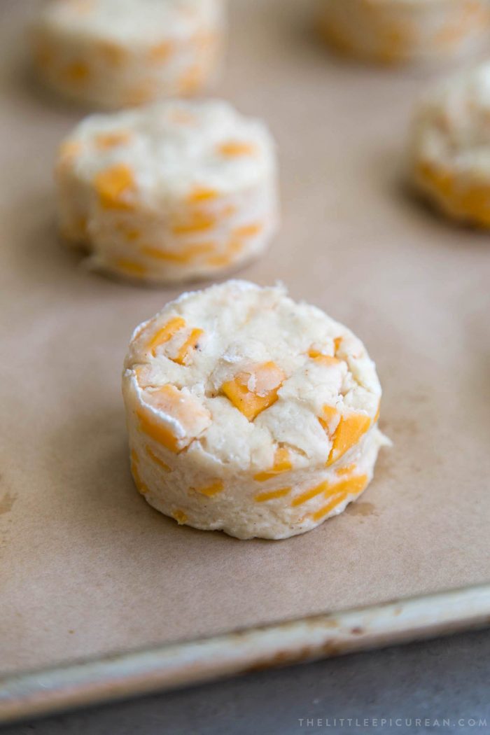 Cheesy Cheddar Biscuits - The Little Epicurean
