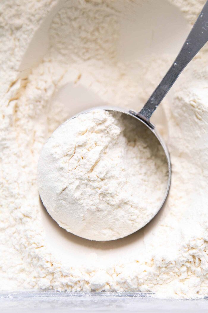 How to Measure Flour - The Little Epicurean