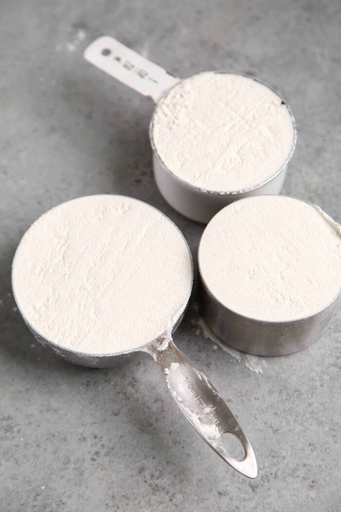 How to Measure Flour - The Little Epicurean